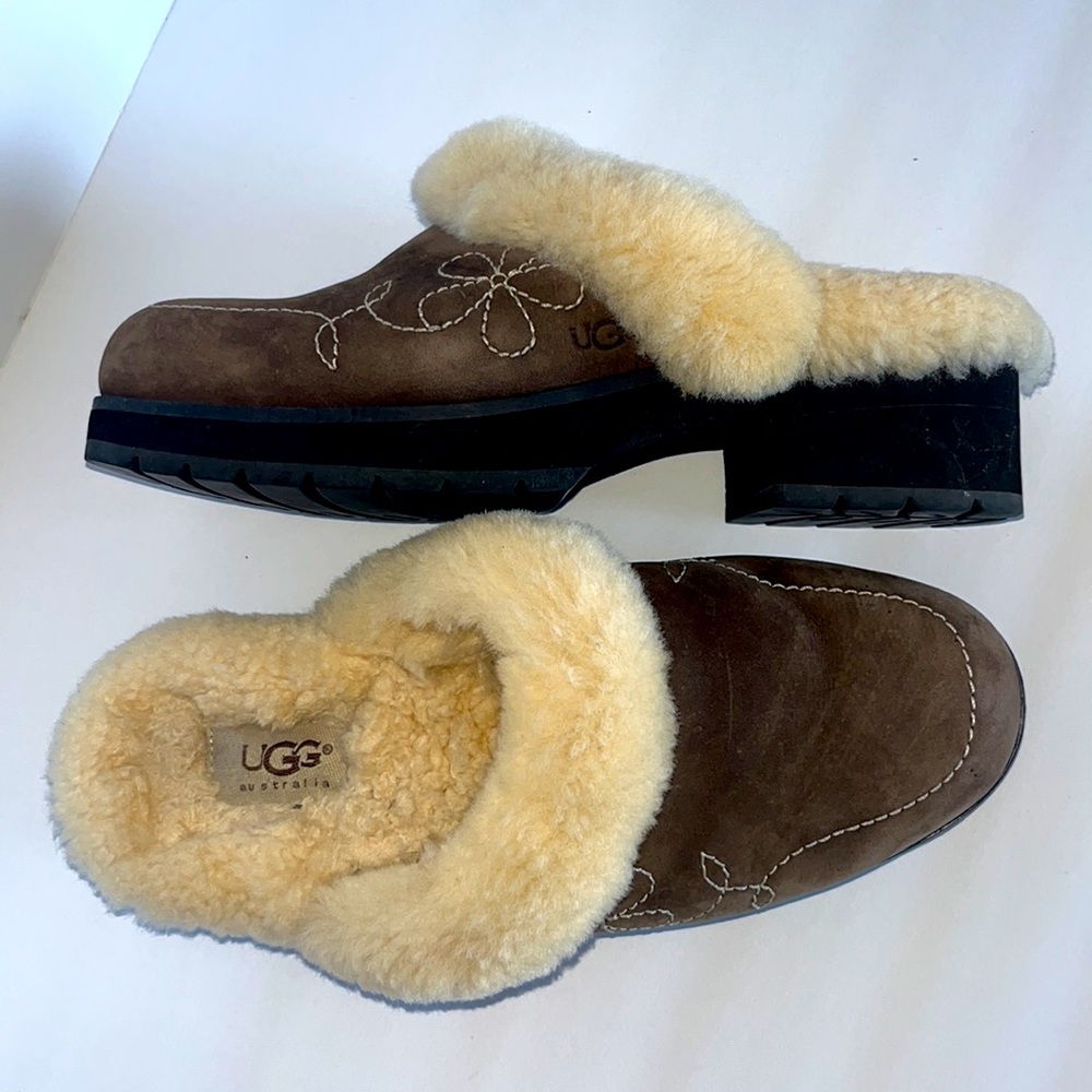 Ugg Slip On Clogs Gem